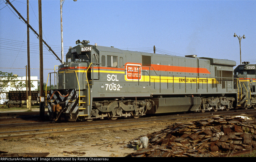 SCL 7052